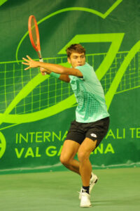 Andria Challenger: Uchovu wa mwisho wa msimu unajifanya uhisiwe.