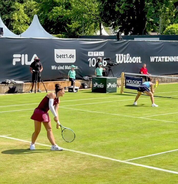 Sa sologa lelei le aso o Errani ma Paolini i Perelini. Ua faateʻia e ...