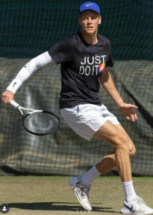 Sinnerrek Vasamìrekin entrenatzen du Sheltonen aurkako partidaren aurretik