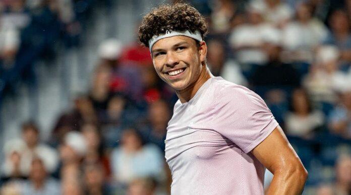 "Muna da fare," Shelton da Anthony Edwards suna da asusun buɗewa.