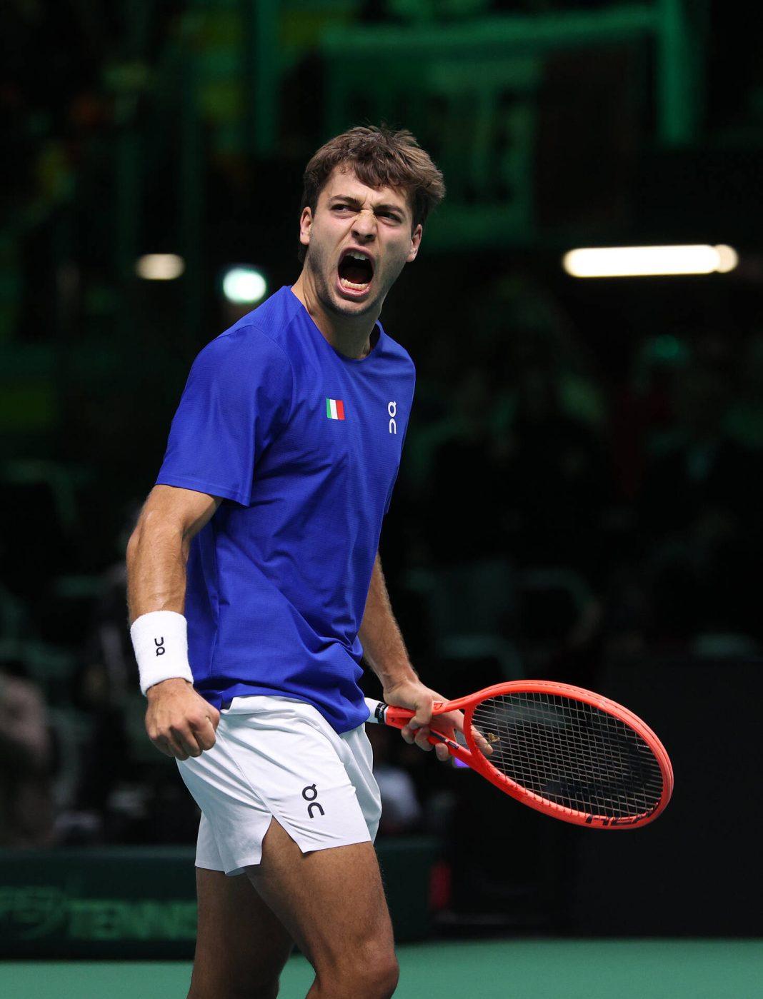 Corn Davis: Finscéal de Cobolli: Tugann comhscór gan deireadh an Iodáil ...