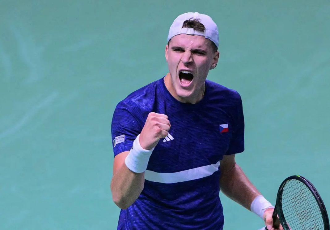 Coppa Davis: Mensik supera Carreno, Repubblica Ceca avanti a Bologna