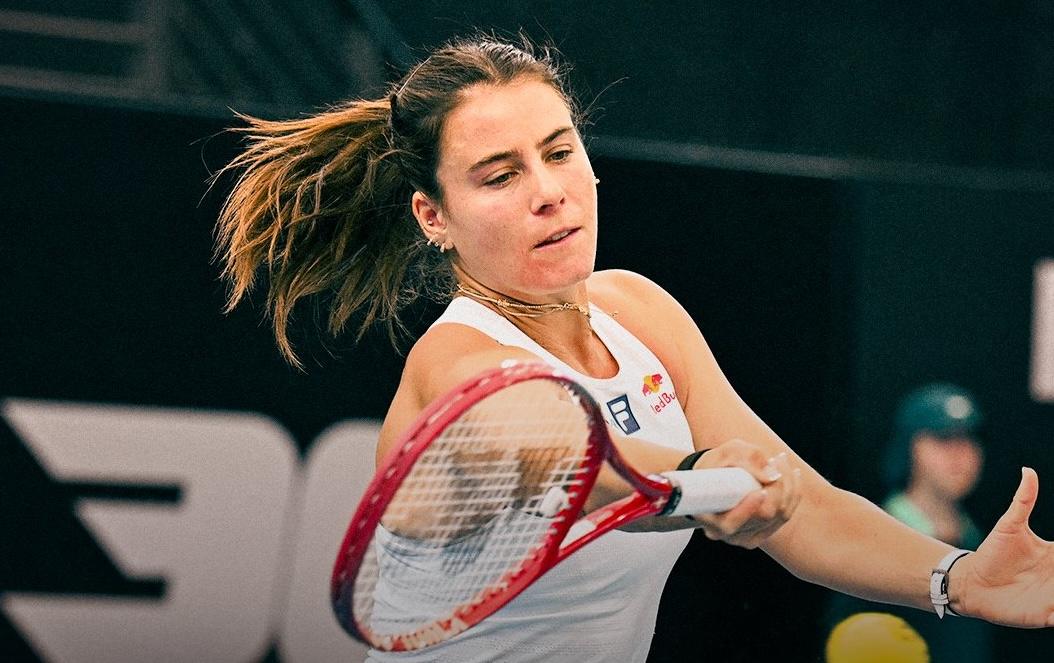 WTA Adelaide: Badosa and Alexandrova out, Emma Navarro advances