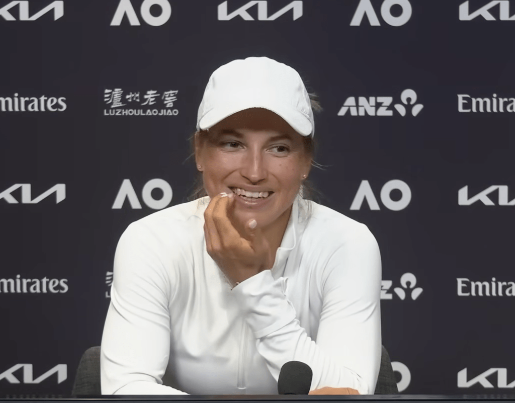 O Le Pese a Lapiti: O Le Mea Lilo a Yulia Putintseva e Faasaga ia Sonmez
