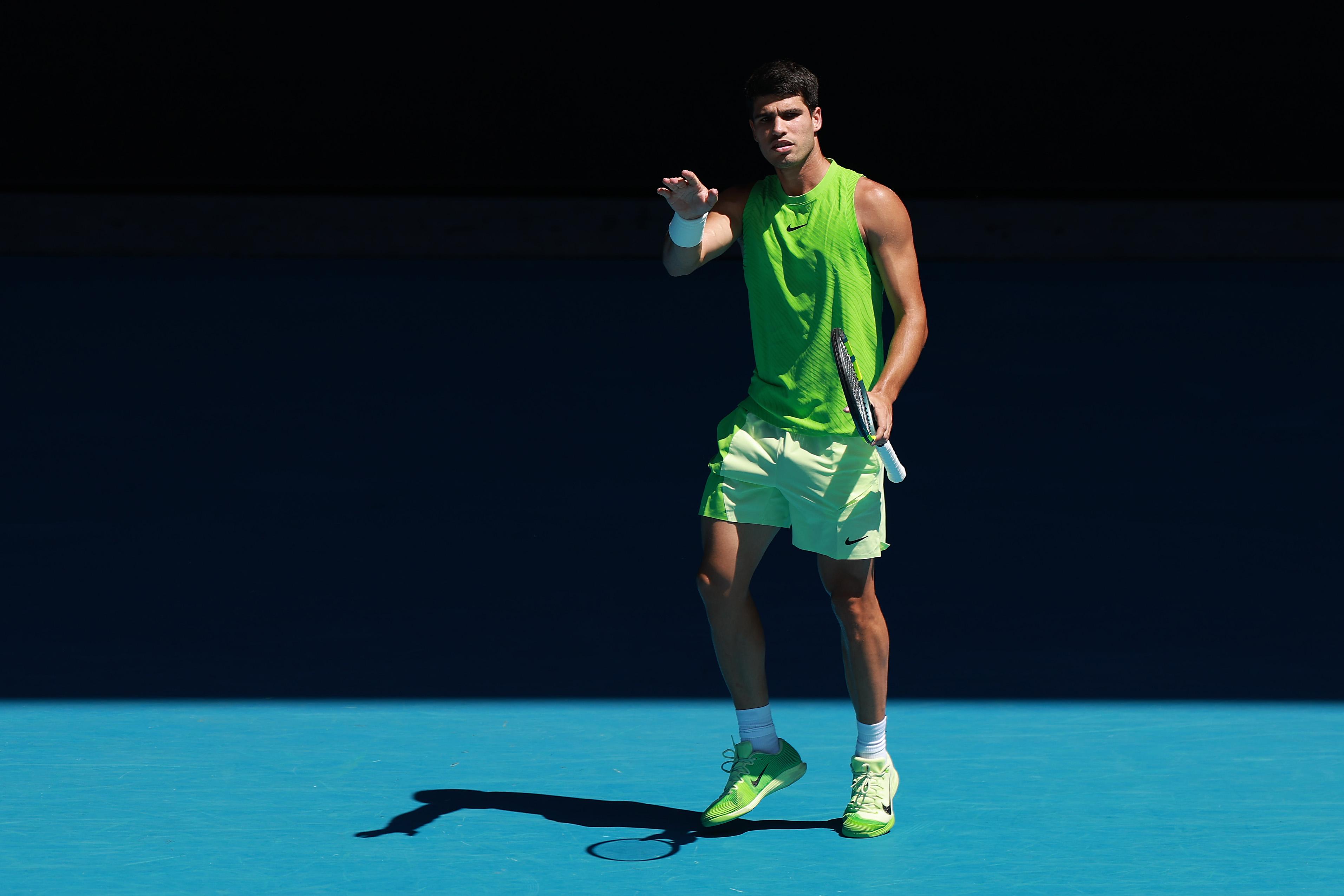 Australian Open: Carlos Alcaraz overcomes pain and Zverev reaches the final
